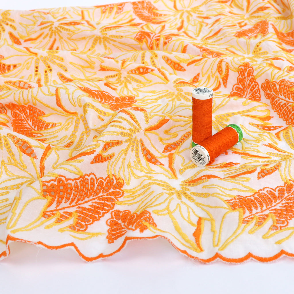 Broderie Anglaise With Embroidered Scallop Border - Kew Gardens - Oran ...